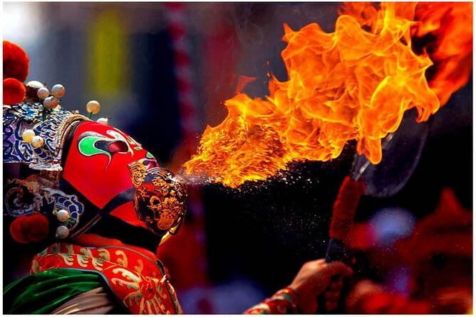 Sichuan Opera with face-changing at Jinjiang historic theater - The Sum Up: Is It Worth It?