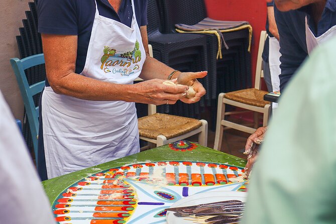 Sicilian Cooking Class and Market Tour in Taormina - Meeting and Pickup Information