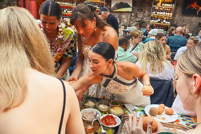 Sicilian Cooking Class and Market Tour in Taormina - Tips for Participants