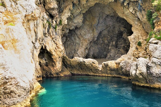 Sicilian Wine Tasting on the Boat in Taormina - Participant Guidelines and Considerations