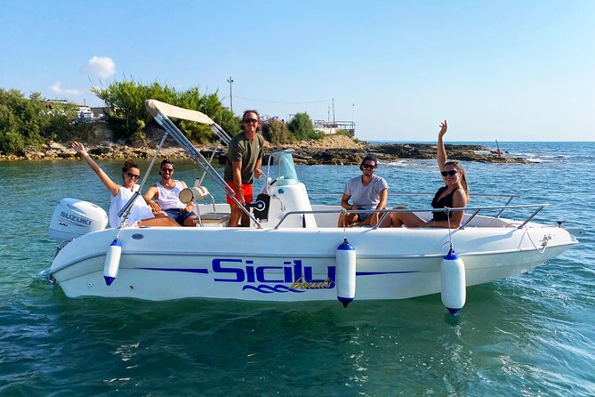 Sicily Boats - Private Tour for 4 People - Capopassero - Meeting and Pickup