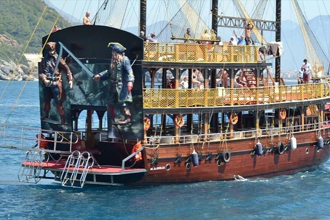 "Side: Boat Adventure to Dolphin Island  Swim and Enjoy Lunch" - Analyzing the Value