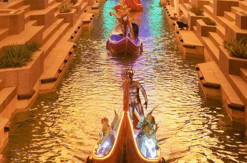 Side: Land of Legends Bus Transfers and Boat Parade - Final Thoughts