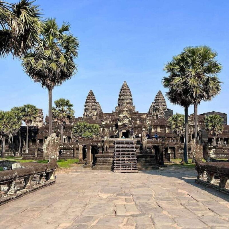 Siem Reap: 1-Day Group Tour of Angkor in Spanish with Expert Tour Guide - Key Points