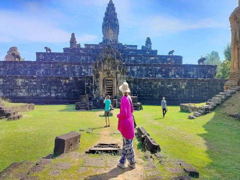 Siem Reap Angkor Wat 2-Day Tour with professional Tour Guide - Key Points