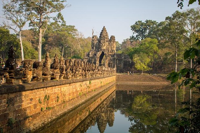 Siem Reap Angkor Wat Guide Tour Small Group - Review Highlights: What Past Travelers Say