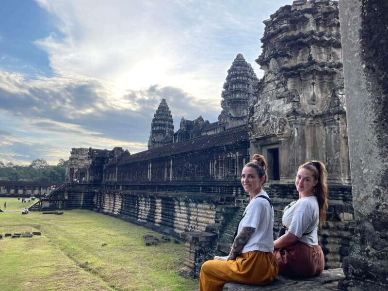 Siem Reap: Angkor Wat Private full Day Tour - Key Points