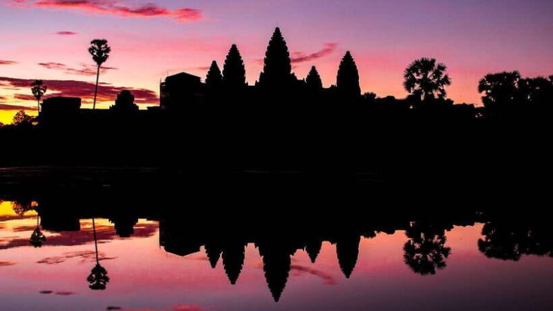 Siem Reap: Angkor Wat Sunrise and Tonle Sap 1.5 Days - Exploring Angkor Thom and Bayon
