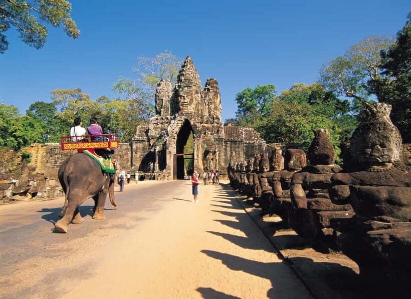 Siem Reap: Angkor Wonders Private Full-Day Tour & Night Show - Discovering the Siem Reap: Angkor Wonders Private Full-Day Tour & Night Show