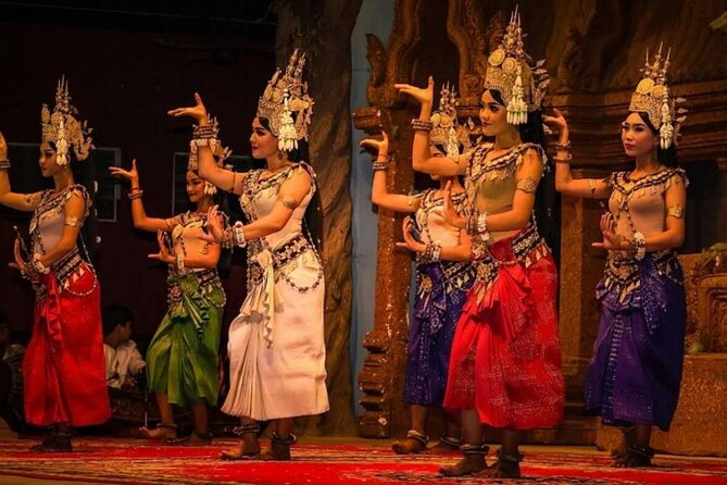 Siem Reap: Apsara Dance Show & Dinner with Tuk-Tuk Transfers - Key Points