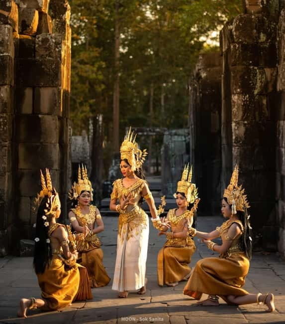 Siem Reap: Apsara Show Buffet Dinner & A/C Vehicle Transfer - The Performance: A Cultural Window