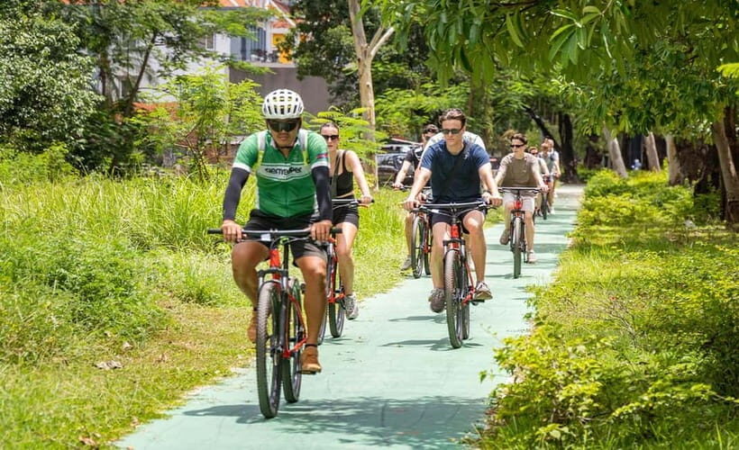 Siem Reap City Haft Day Bike Tour - The Experience in Perspective