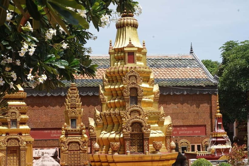 Siem Reap: City Walking Tour and Art Gallery Visit - Frequently Asked Questions