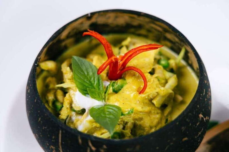 Siem Reap: Dinner and Traditional Show with Hotel Transfer - The Sum Up