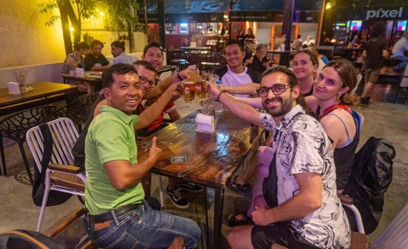 Siem Reap: Evening Foodie Vespa Tour - Key Points