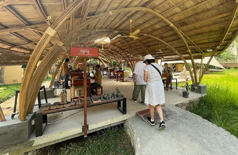 Siem Reap: Floating Village, Killing Fields and Apsara Show - Supporting Local Artisans: Satcha Handicraft Incubation Center