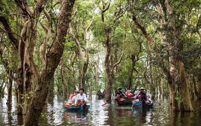 Siem Reap: Kompong Phluk Floating Village Half-Day Tour - Authenticity and Guide Experience