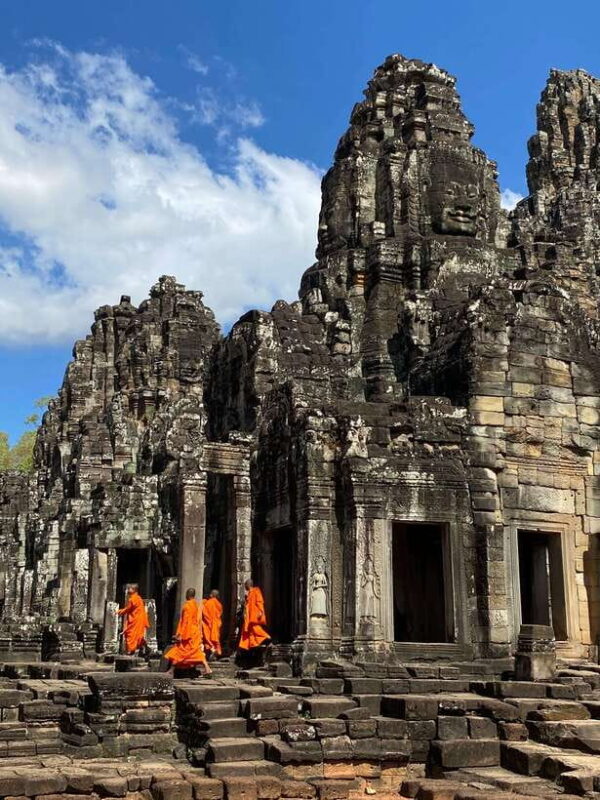 Siem Reap: Personalized Angkor Wat Sunrise Tour by Tuk-Tuk - Authentic Experiences and Authentic Guides