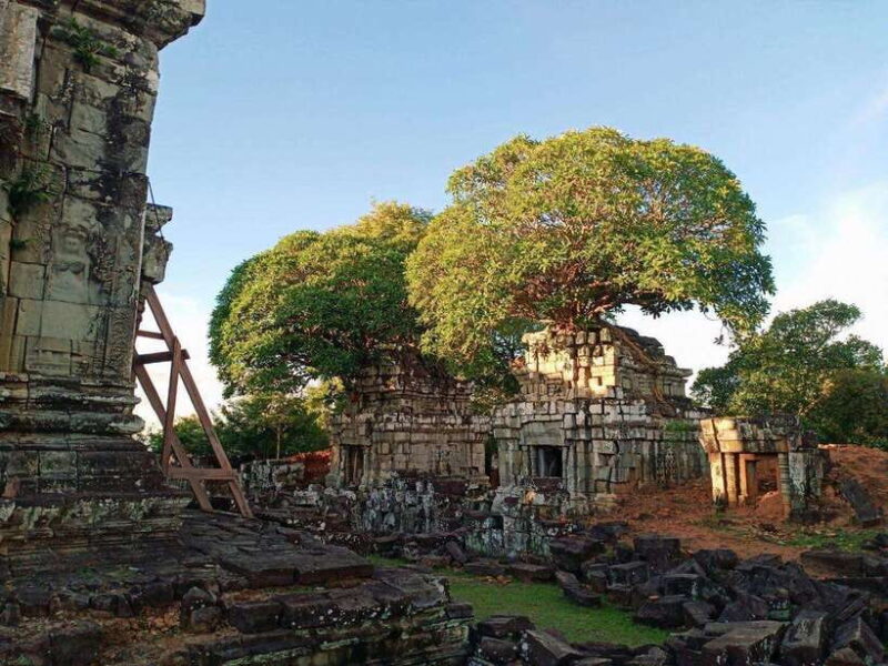 Siem Reap: Phnom Bok Mountain and Grand Circle Temples Tour - Who Is This Tour Best For?