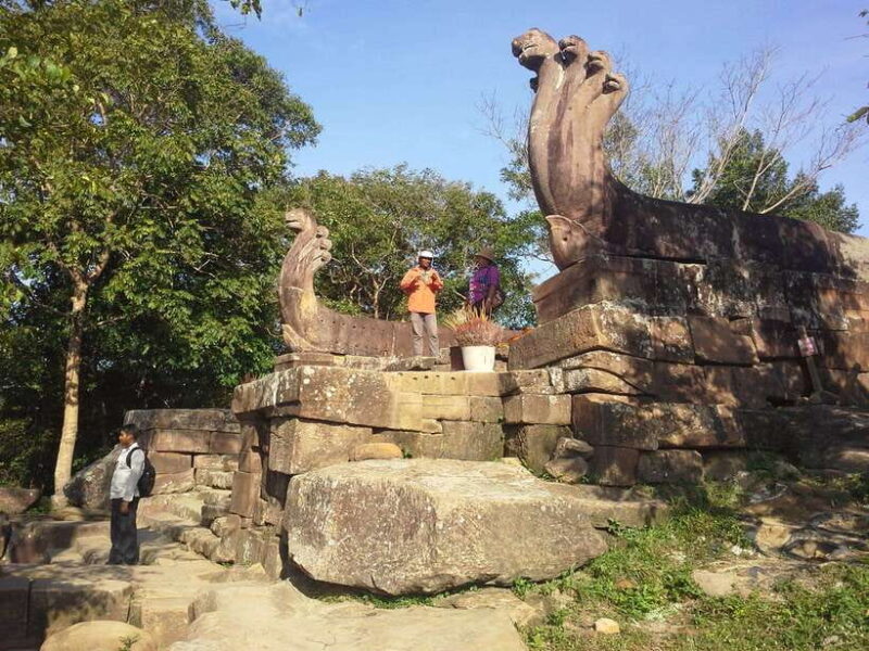 Siem Reap: Preah Vihear Temple Day Trip with Guide - Key Points