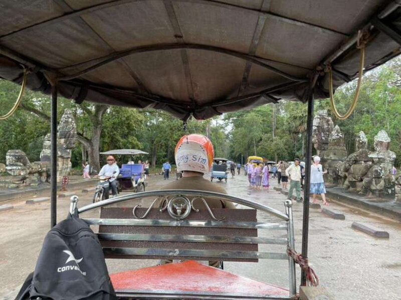 Siem Reap : Private Tuk-Tuk Tour of the Magnificent Temples. - Exploring the Angkor Temples on a Tuk-Tuk