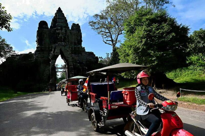Siem Reap : Private Tuk-Tuk Tour of the Magnificent Temples. - Practical Tips for Travelers