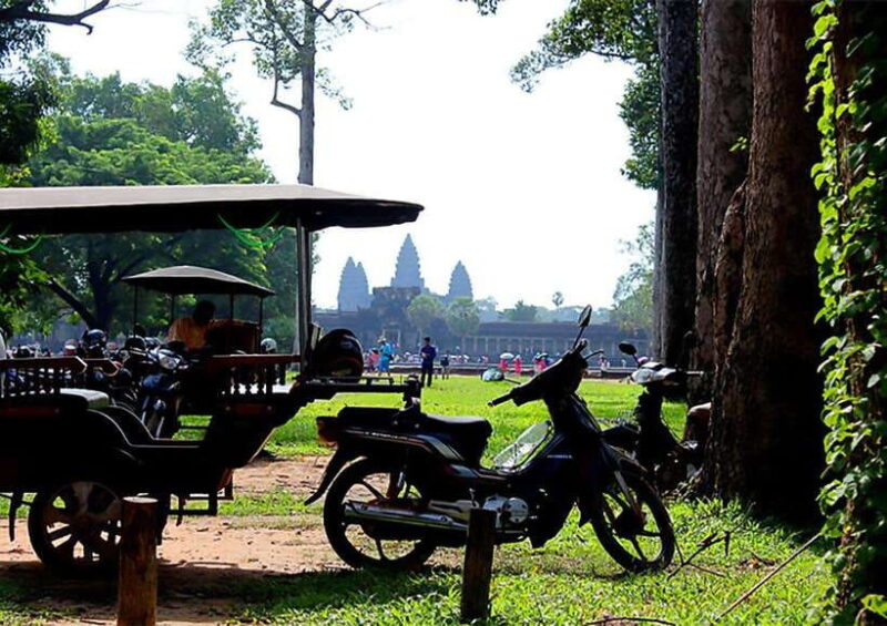 Siem Reap : Private Tuk-Tuk Tour of the Magnificent Temples. - Authentic Experiences and Considerations
