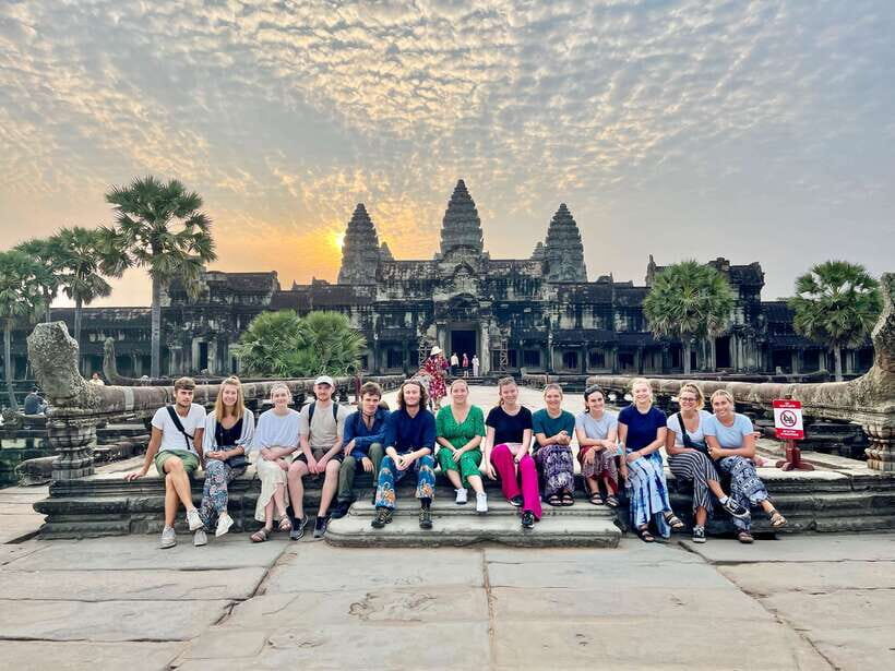 Siem Reap: Temple Tour with Angkor Wat Sunrise and Breakfast - FAQ