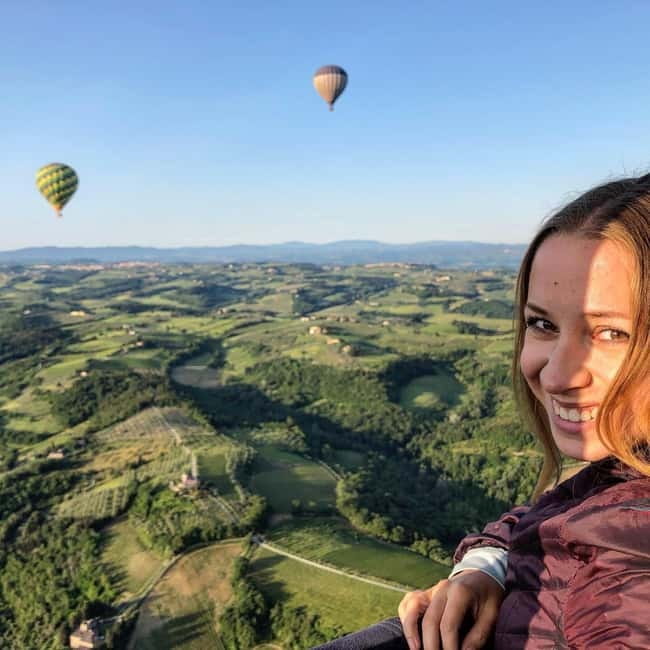 Siena: Balloon Flight Over Tuscany with a Glass of Wine - Key Points