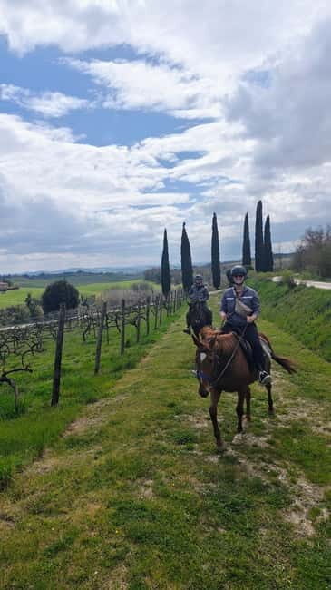 Siena: Horseback Riding Tour in the Tuscany Countryside - Practical Tips for Travelers