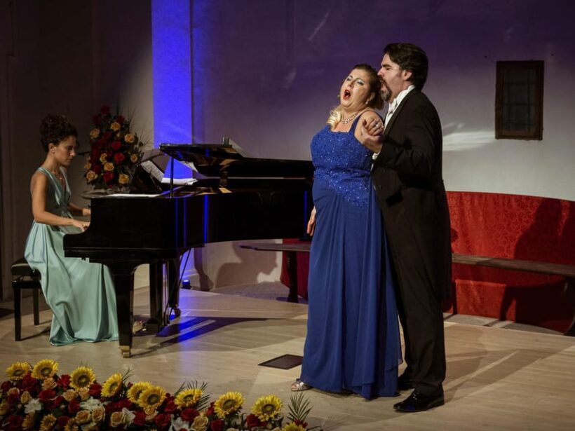 Siena: Italian Opera Concert with Artists Meet & Greet - Key Points