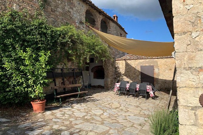 Siena: Small Group Cooking Class in Chianti Farmhouse - Dining Experience