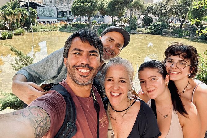 Sightseeing by Bike & Photo Shooting - Included Amenities and Provisions