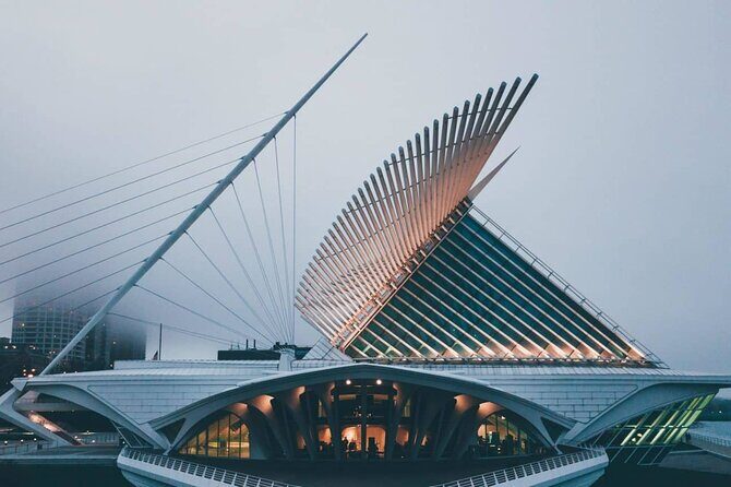 Sightseeing in Milwaukee  Private Walking Tour - FAQs