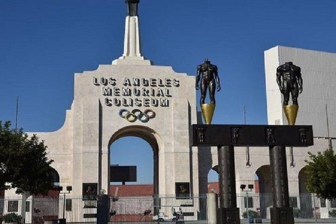 Sightseeing Tour of Los Angeles from LAX Hotels - Griffith Observatory and the Hollywood Sign