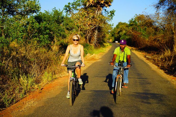Sigiriya Cycle Tour: Explore Village Life in Sigiriya & Enjoy a Village Lunch - Exploring Sigiriya’s Village Life on Two Wheels: A Genuine Look at the Cycle Tour