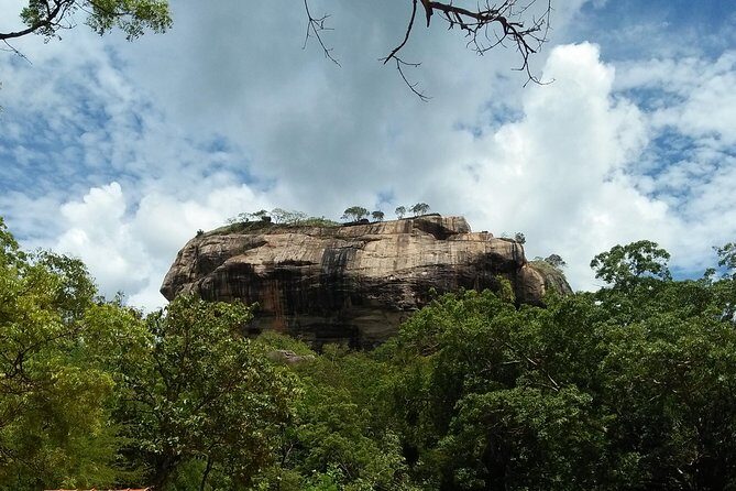 Sigiriya Dambulla Day Tour From Marawila - Authenticity and Traveler Experience