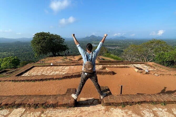 Sigiriya & Minneriya Safari Tour from Wadduwa - Minneriya National Park: The Elephant Gathering