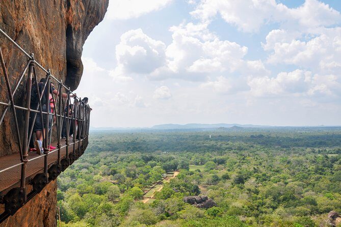 Sigiriya Rock and Village Tour from Mount Lavinia - Practical Details and What They Mean for You