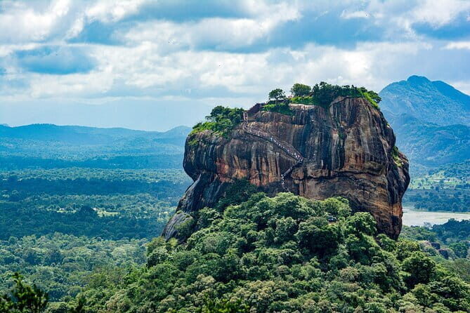 Sigiriya Rock Dambulla Cave and Village Tour From Trincomalee - An In-Depth Look at the Tour