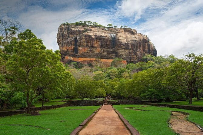 Sigiriya Rock Fortress All Inclusive Day Tour From Habarana - Key Points