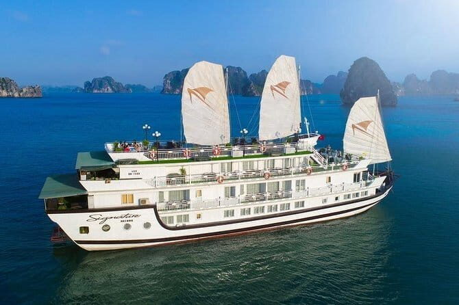 Signature Royal Cruise 2 Days 1 Night - What Sets This Tour Apart?