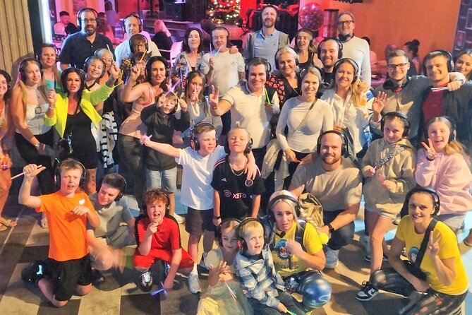 Silent Disco Walking Tour Fanabe Mister Sister Show Bar - Authentic Reactions from Participants