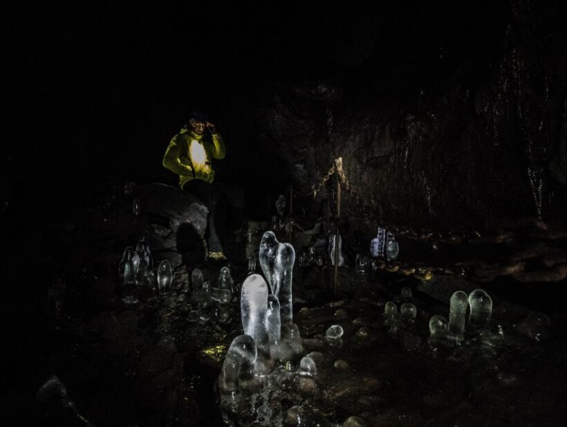 Silfra: Leidarendi Lava Caving & Snorkeling Tour with Photos - Exploring Iceland’s Hidden Underworld: Leidarendi Lava Caving & Snorkeling in Silfra