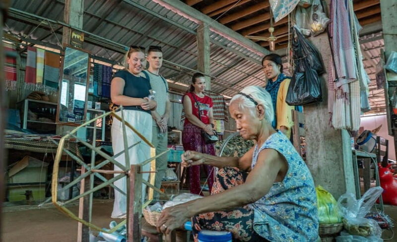 Silk Island Full-Day Vespa Tour Include Lunch at Local house - Visiting a Buddhist Temple and Local Market