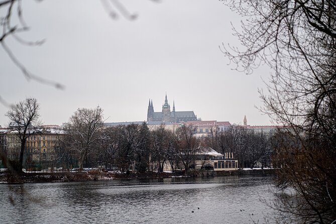 Sinatra Tribute Show and Dinner Experience in Manes - Making the Most of the Experience