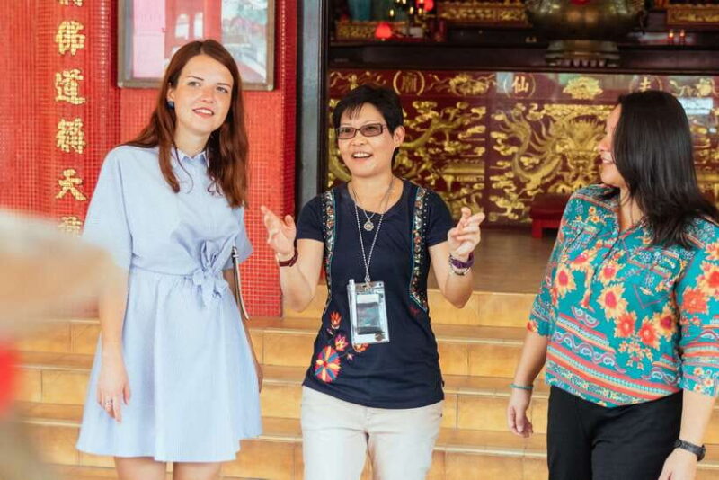 Singapore: 2.5-Hour Private City Tour Off the Beaten Track - The Value of a Private Guide