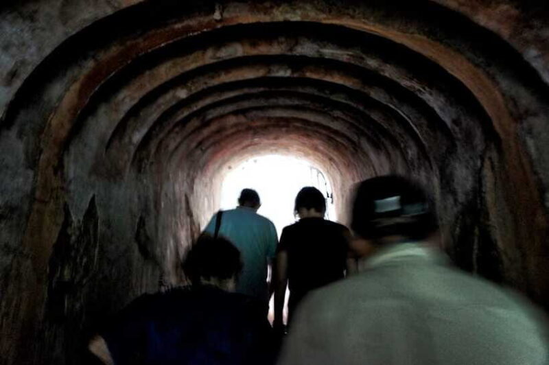 Singapore 2.5-Hour Walking Tour: Graves, Guns & Battles - FAQs