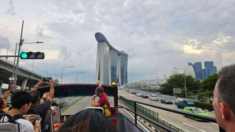 Singapore: Big Bus Night Tour by Open-Top Bus & Live Guide - FAQ