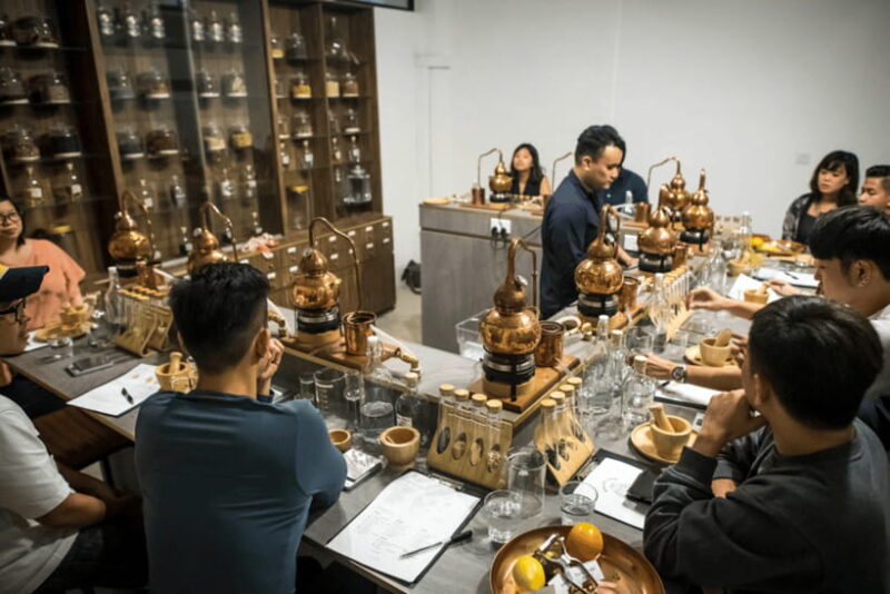 Singapore : Brass Lion Gin School Ticket - Key Points